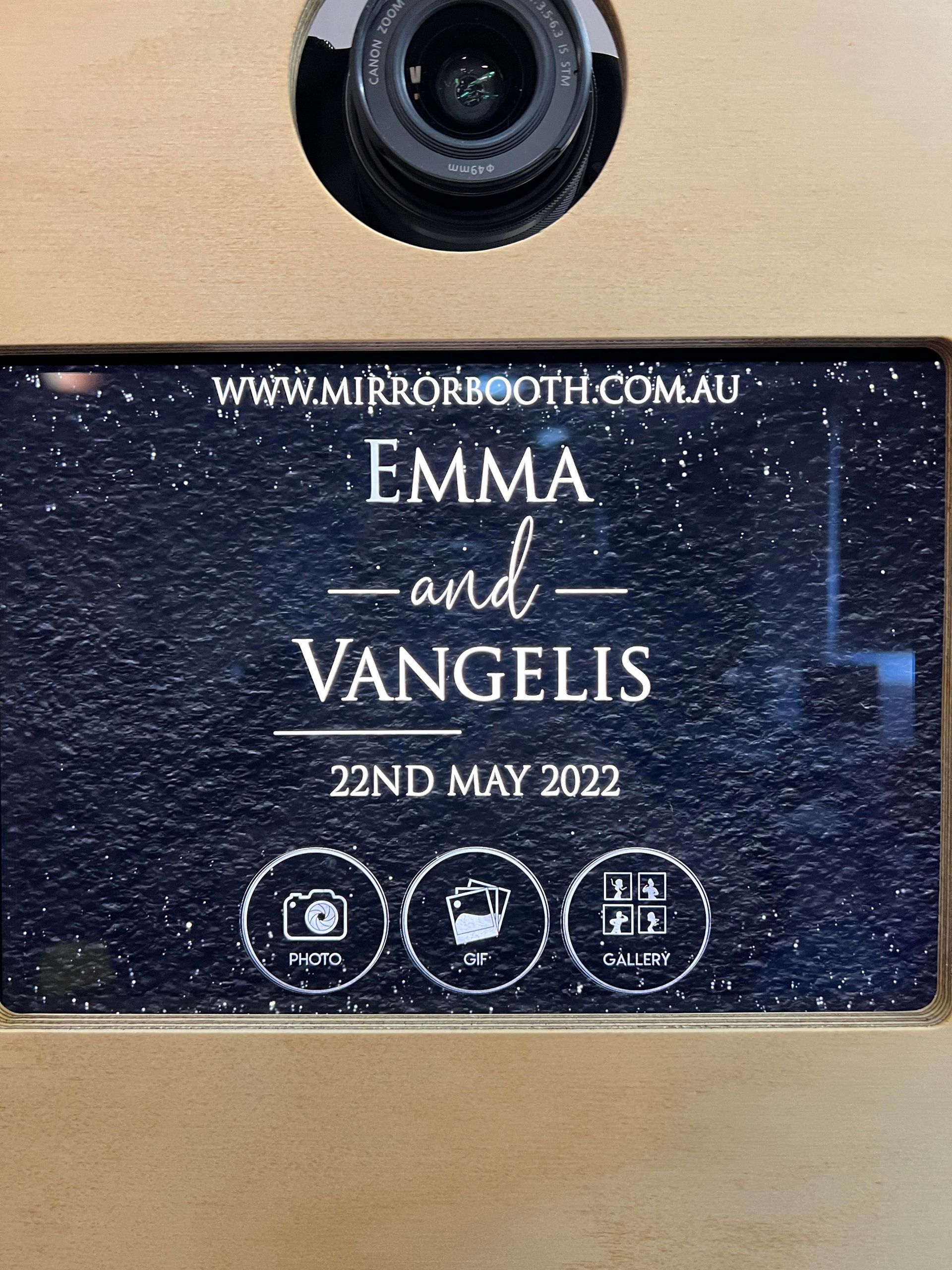 How custom photo booth animated start screens can level-up your events